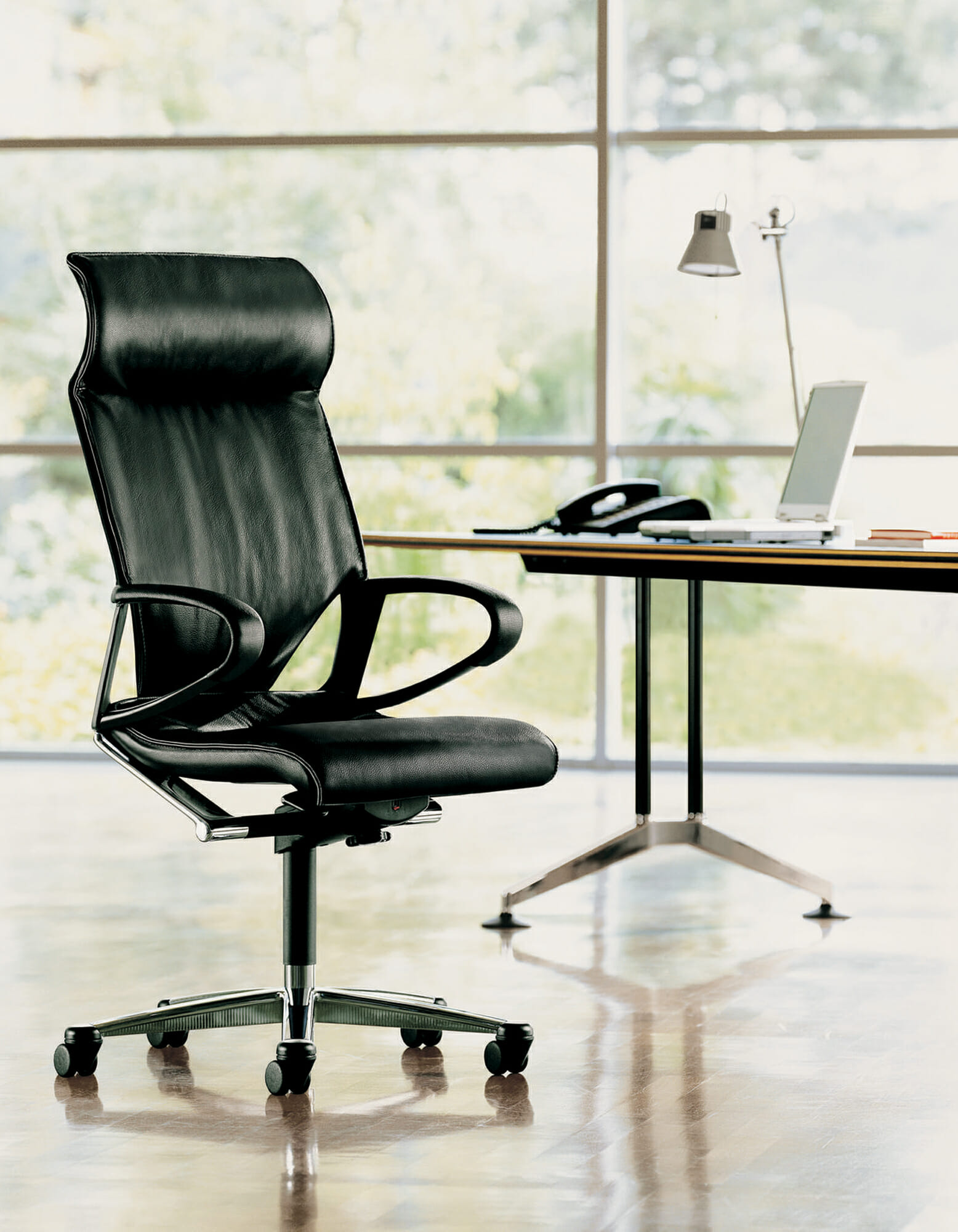 Modus Executive Chair - Big Frog Furniture