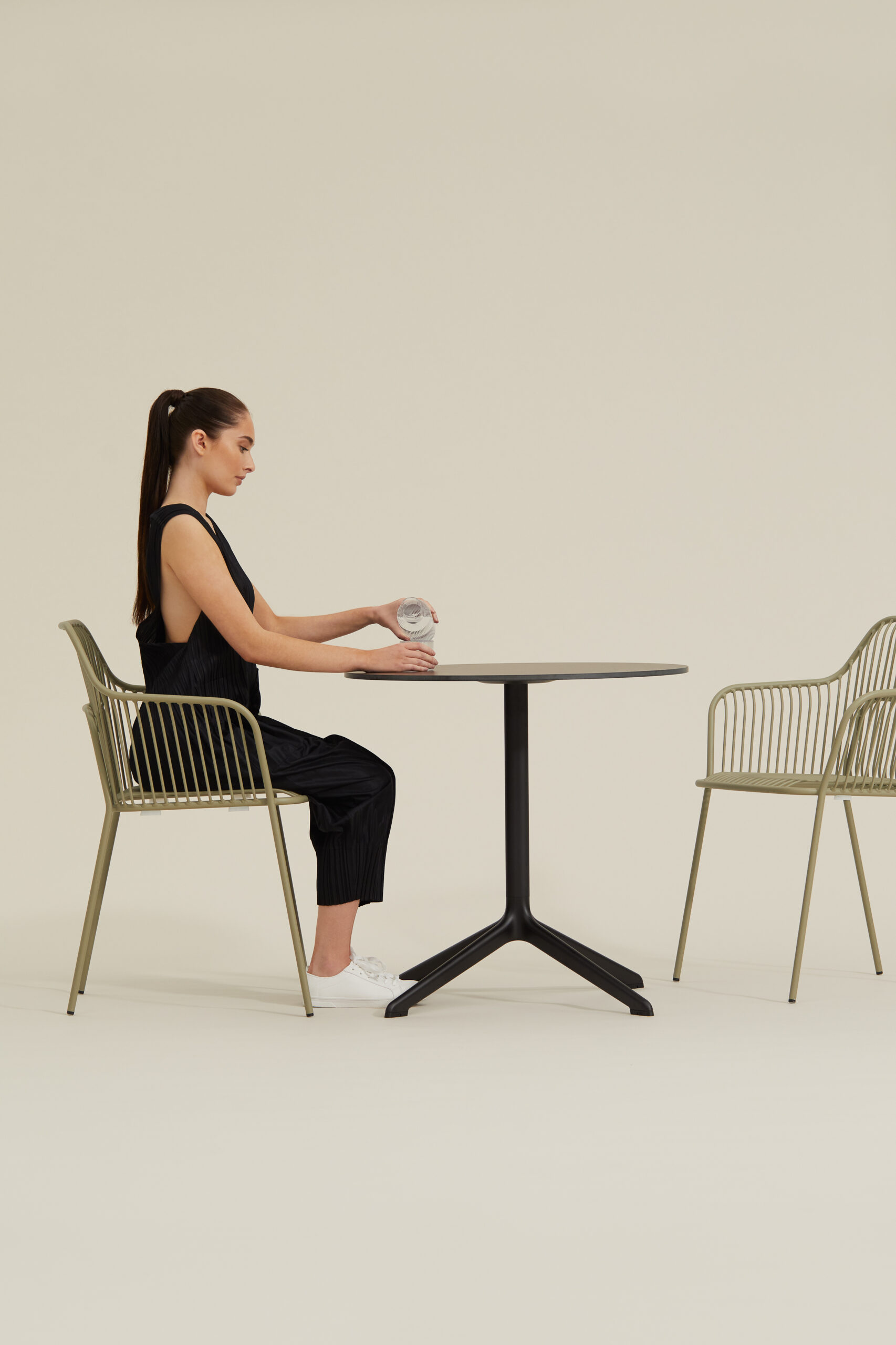 Crop Armchair - Big Frog Furniture