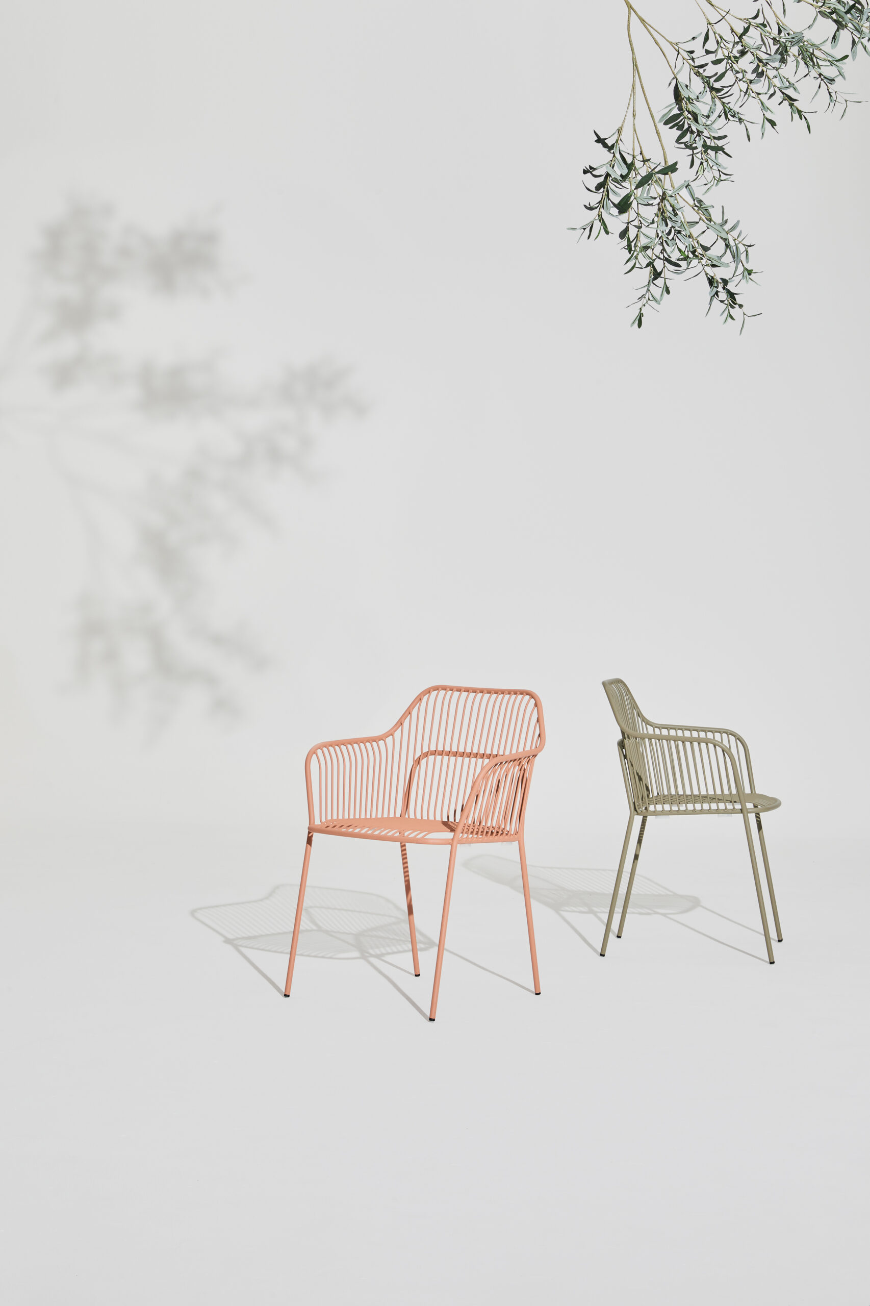 Crop Armchair - Big Frog Furniture