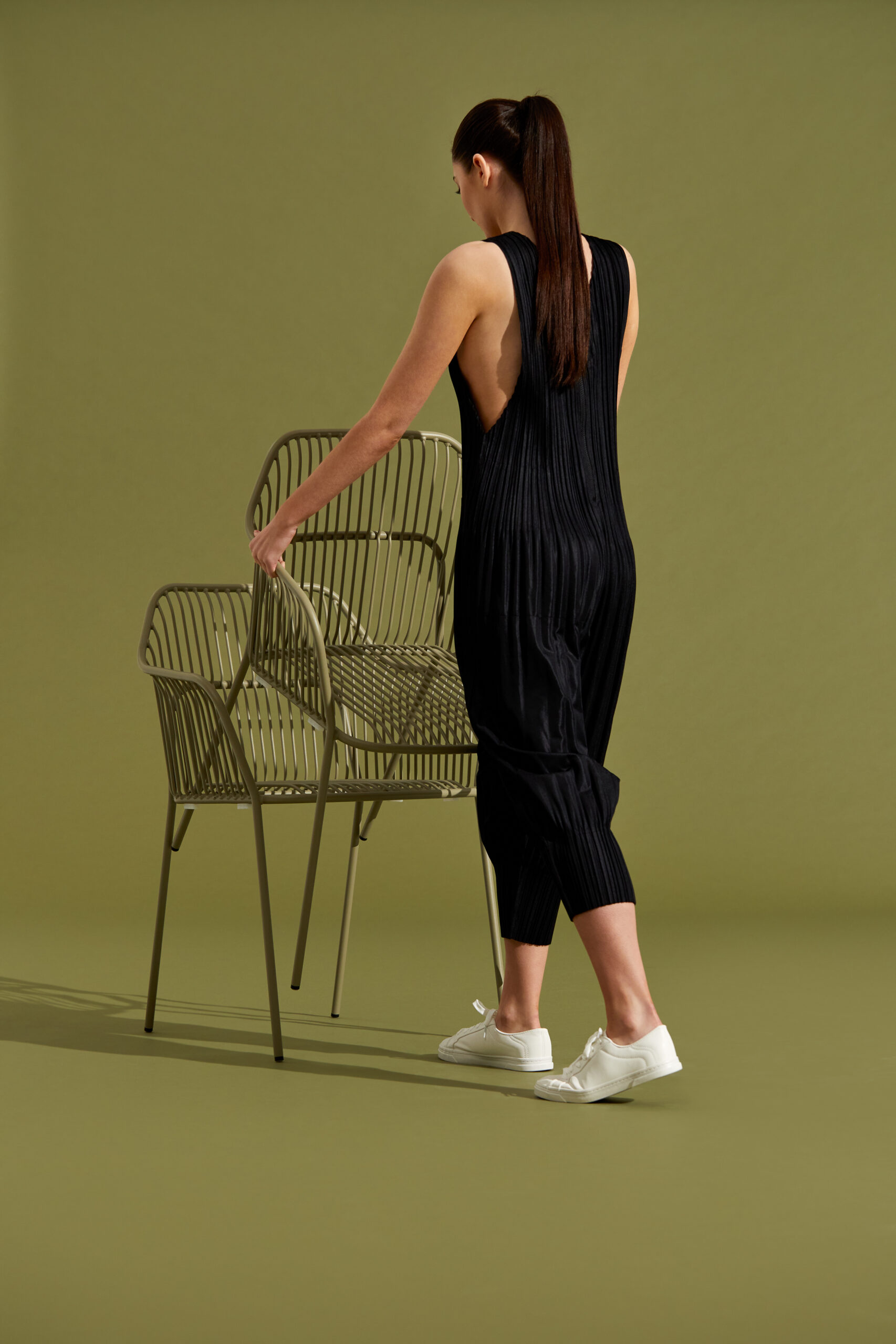 Crop Armchair - Big Frog Furniture